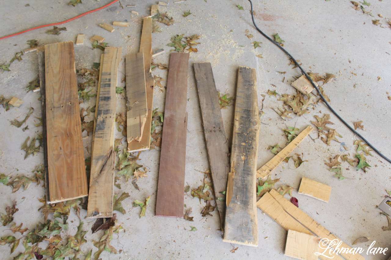 Easy DIY Square Pallet Picture Frame Wreath in 1 Hour - Lehman Lane