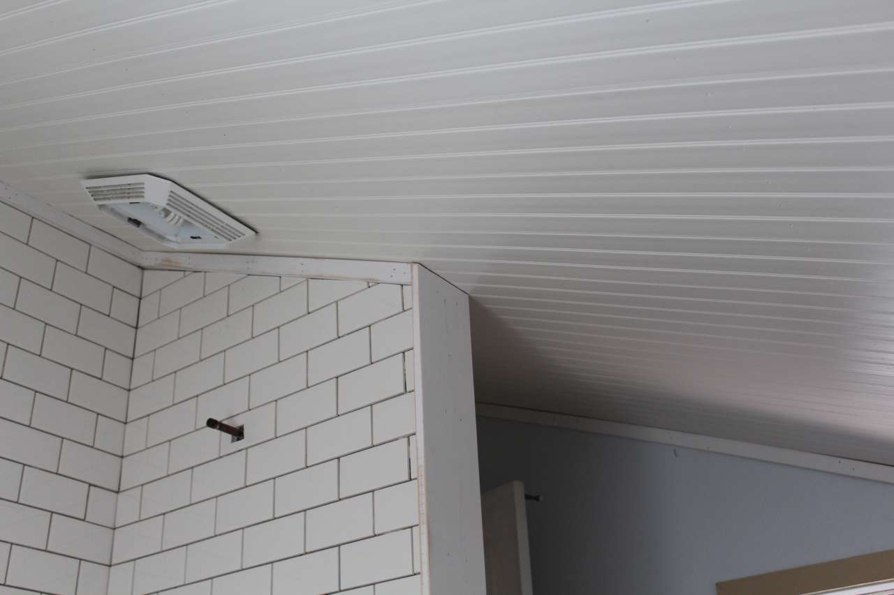 Awesome DIY Vinyl Bead Board Ceiling (the Perfect Ceiling for a ...