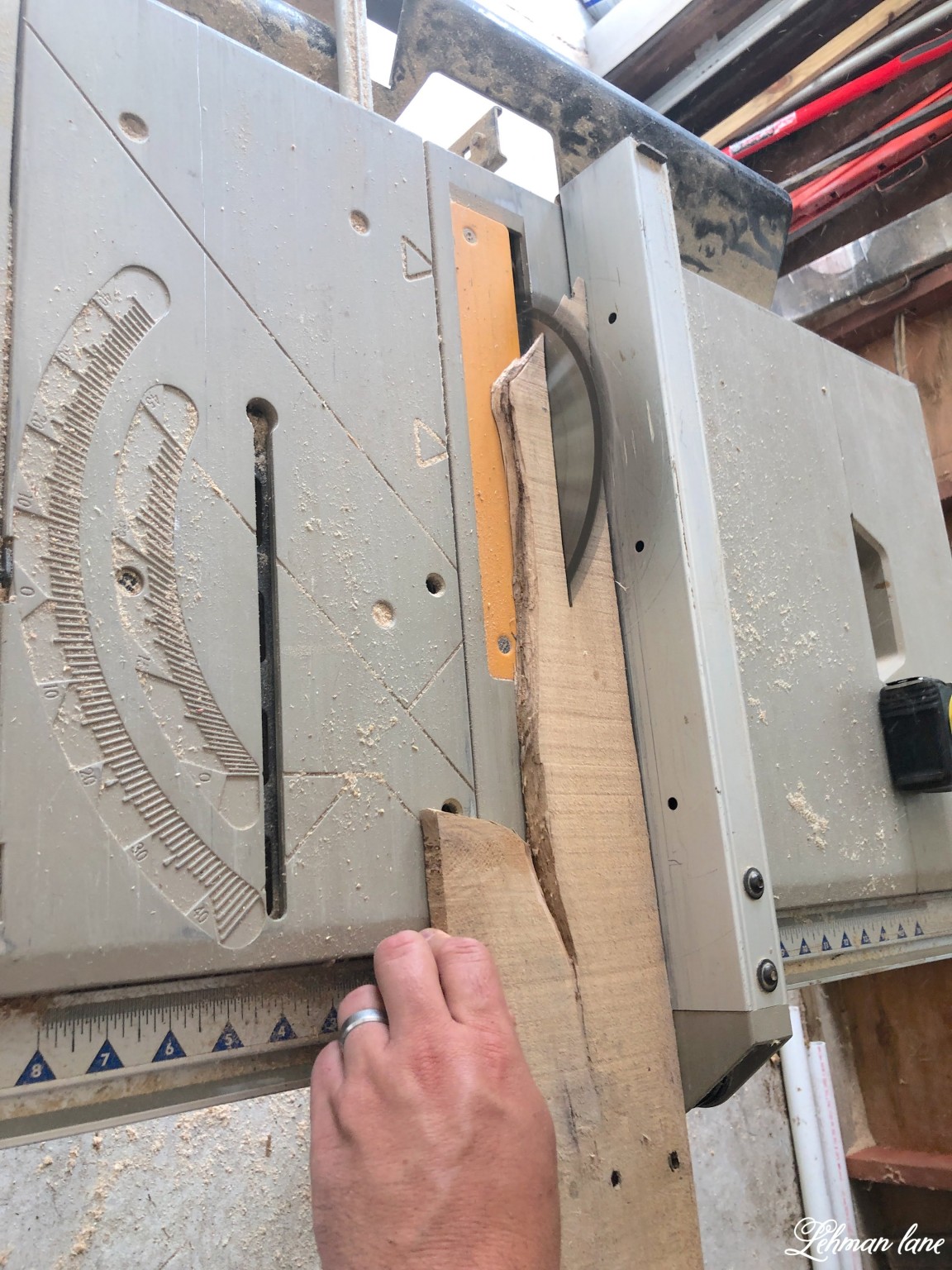 The Best Way for How to Take Apart a Pallet in 6 Easy Steps - Lehman Lane