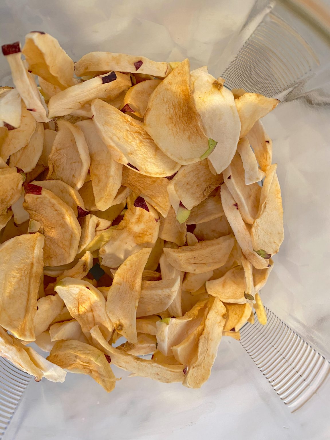 Easy Recipe for Homemade Dried Apple Slices - the Perfect Fall Snack ...