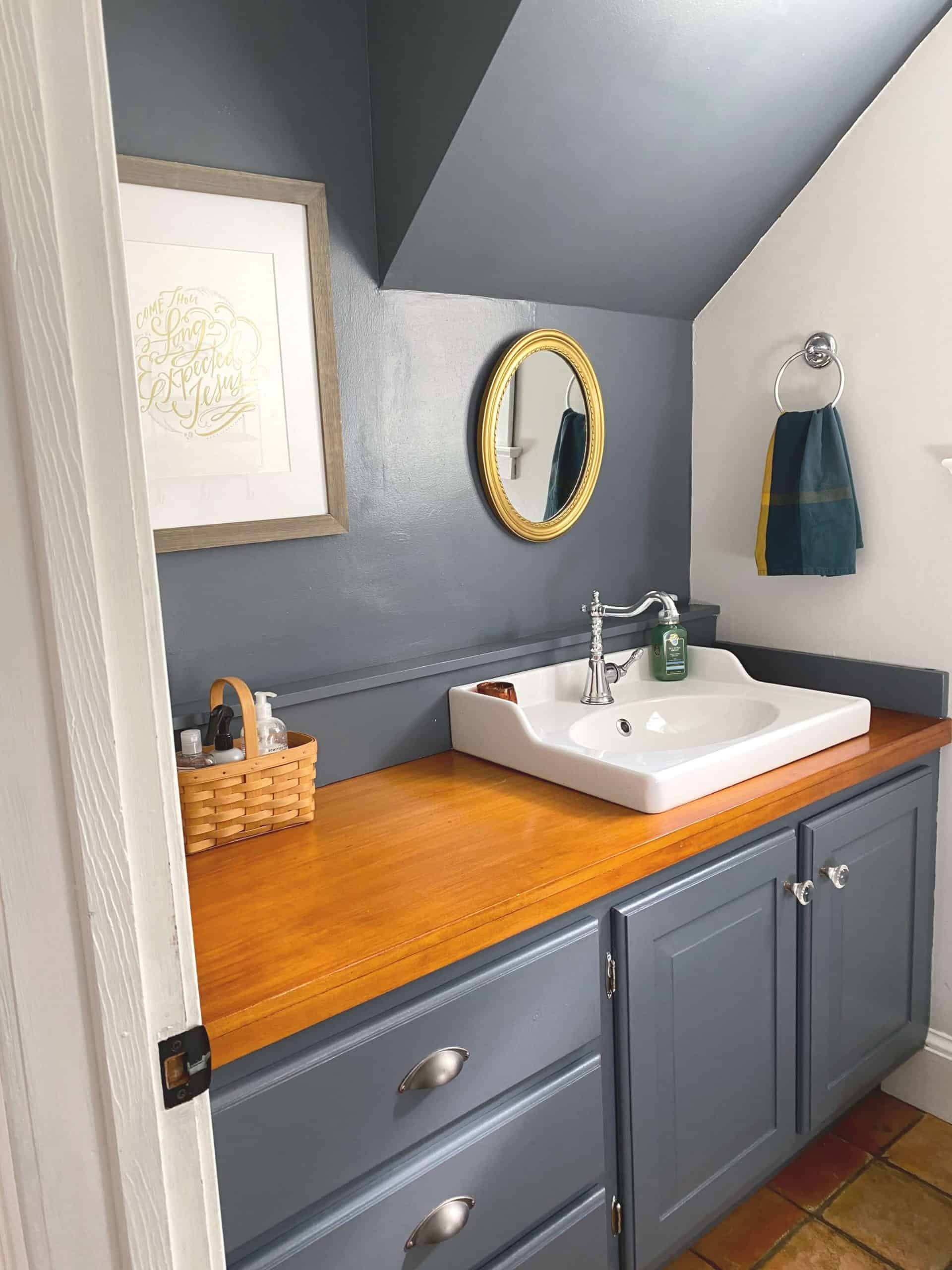 Moody Half Bath (a Stunning & Quick DIY Transformation in One Day ...
